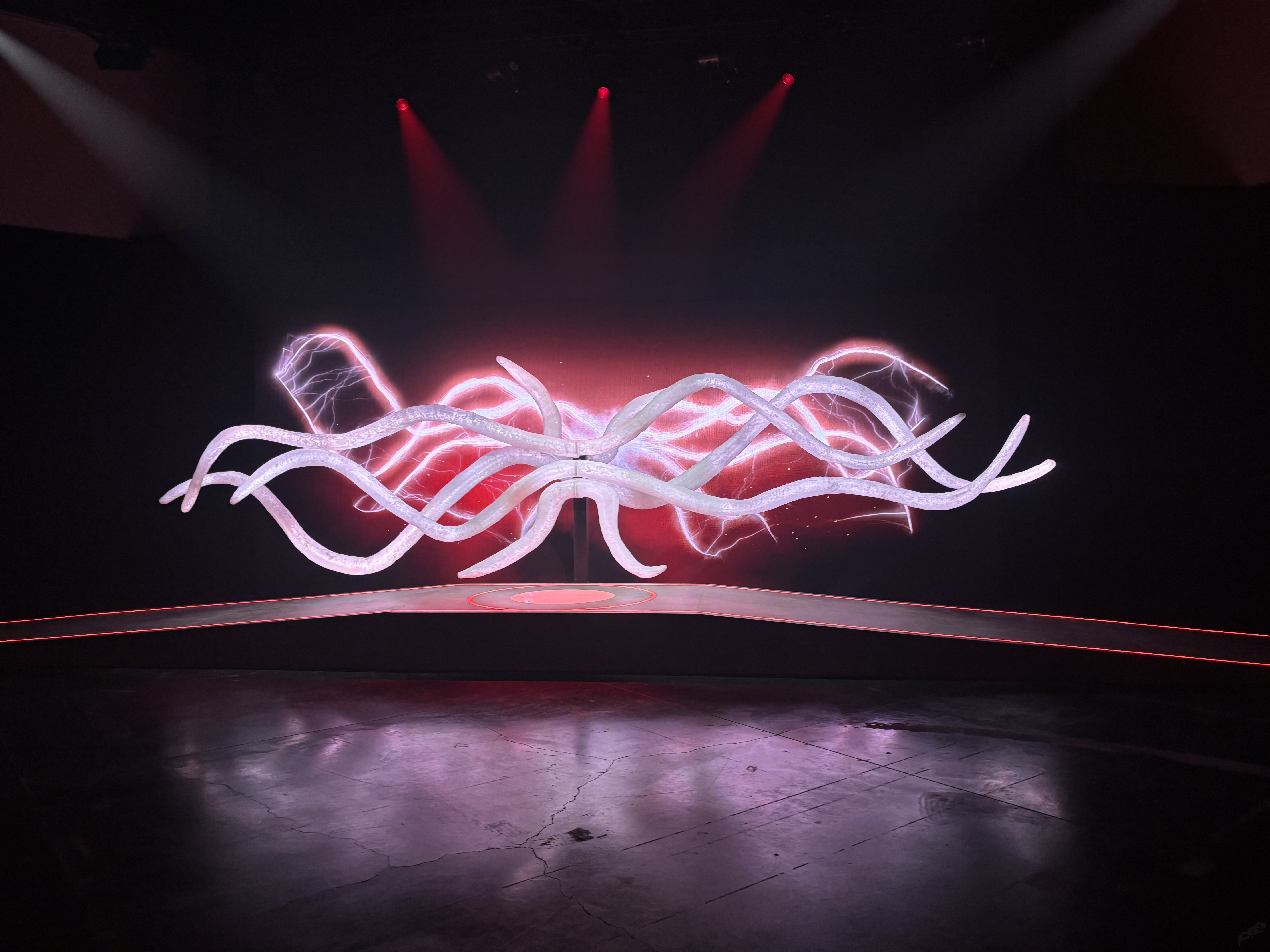 Wings of Inarius - Diablo 4 Photo Op at Blizzcon - Wowhead News