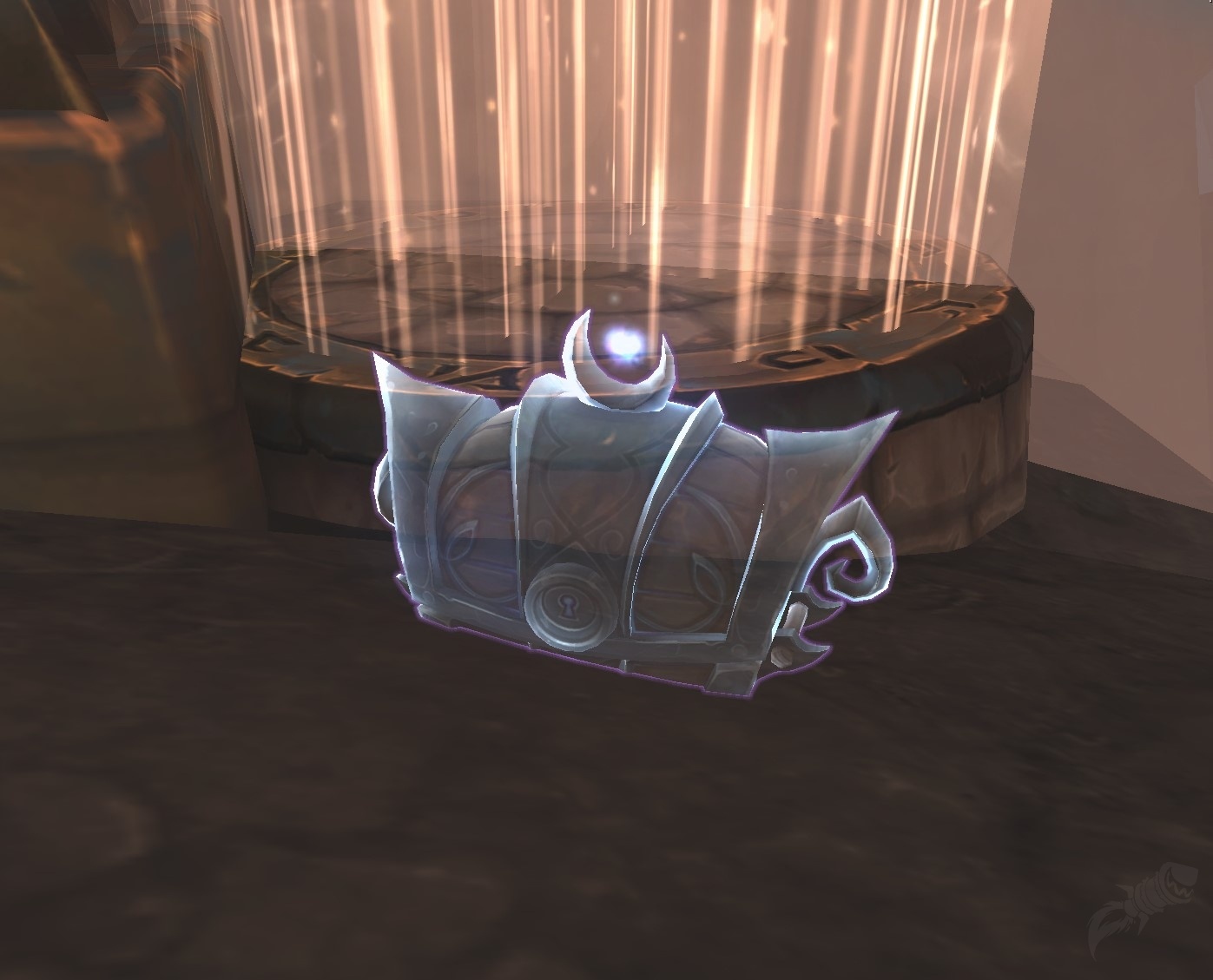 Glimmering Treasure Chest - Object - World of Warcraft