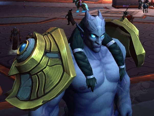 Unchained Aspirant's Plate Shoulders - Item - World of Warcraft
