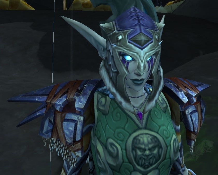 Overlaid Chain Spaulders - Item - World of Warcraft