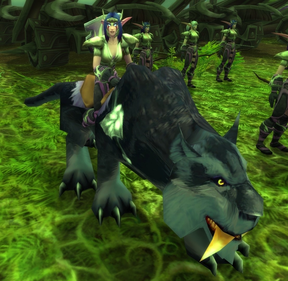 Feathermoon Huntress - NPC - World of Warcraft