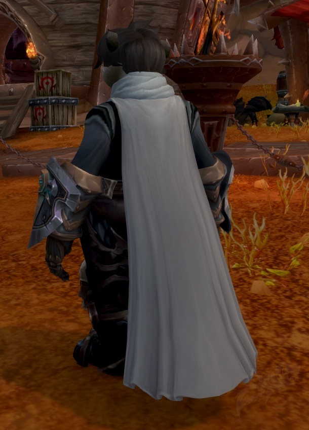 Cape neigeuse de voyage - Objet - World of Warcraft