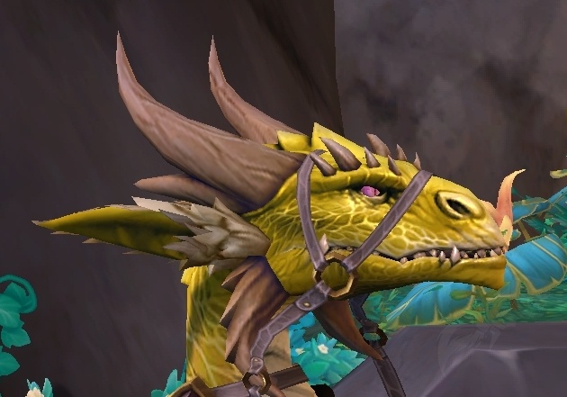 Winding Slitherdrake: Paired Horns - Item - World of Warcraft
