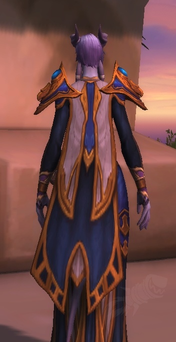 7th Legionnaire's Silk Cloak - Item - World of Warcraft