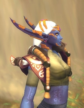 Amaranthine Amice - Item - World of Warcraft