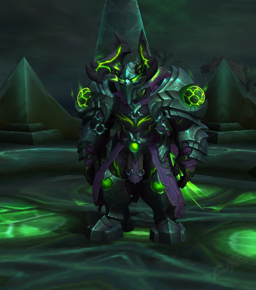 Sargerei Commander's Felscorned Crown - Item - World of Warcraft