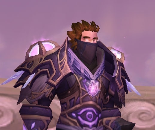 Capuche des sombres murmures - Objet - WotLK Classic