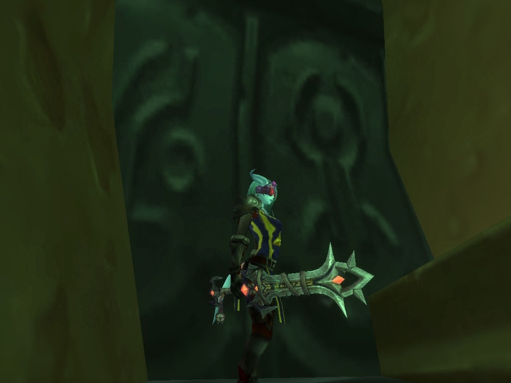 Bloodthirsty Gladiator's Greatsword - Item - World of Warcraft