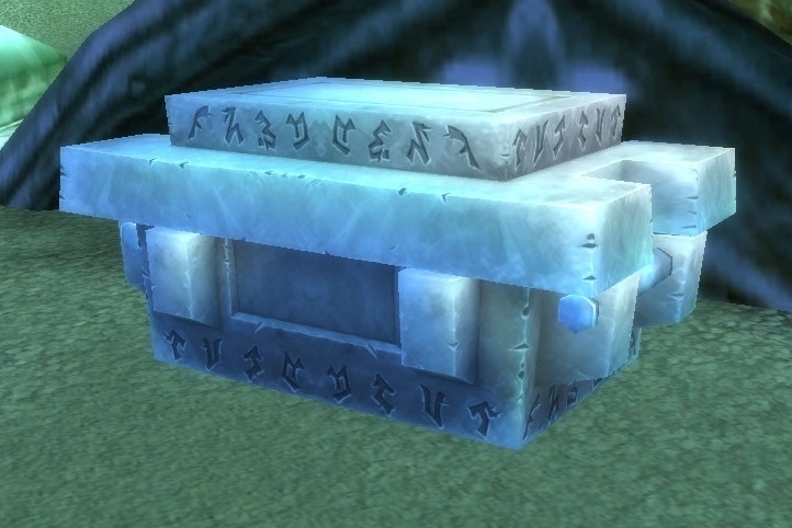 Runestone Treasure Chest - Object - World of Warcraft