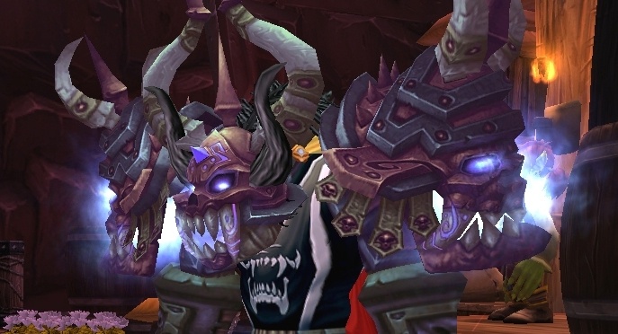 Ruthless Gladiator's Dreadplate Shoulders - Item - World of Warcraft