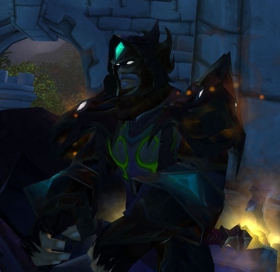 Caperuza de desdén rampante - Objeto - [Cataclysm Classic]