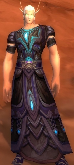 Cataclysmic Gladiator's Silk Robe - Item - World of Warcraft