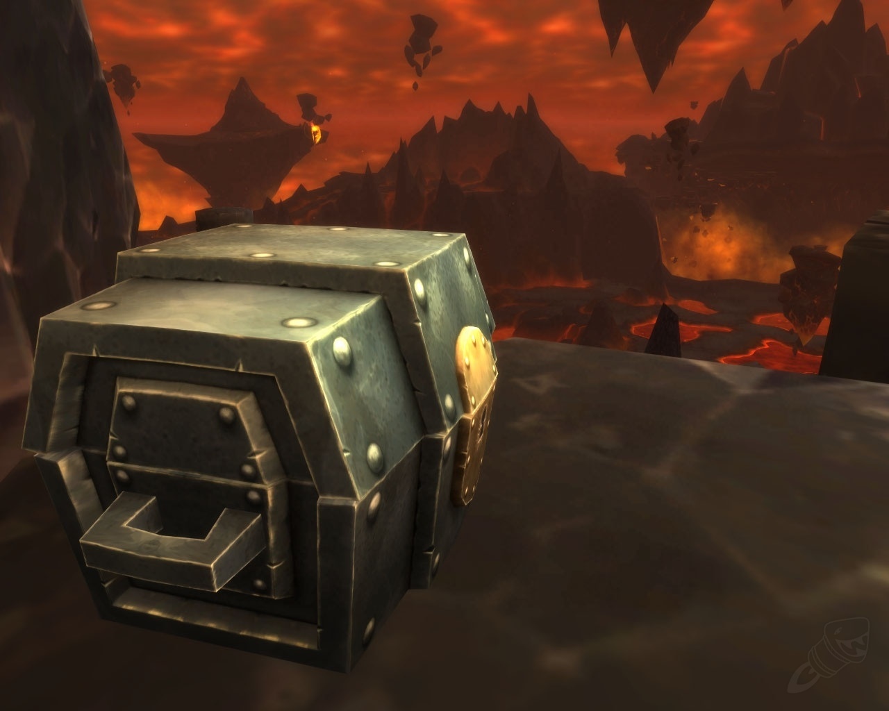 Dark Iron Treasure Chest - Object - Cataclysm Classic