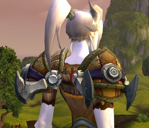 Jinyu-Polished Shoulders - Item - Mists of Pandaria Classic
