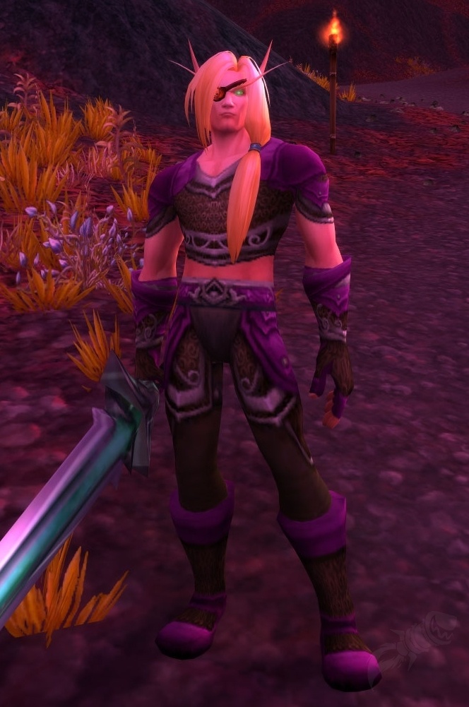 Sunhawk Pyromancer - NPC - World of Warcraft