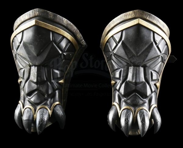 Warcraft Movie Props Auction2 - Gallery - World of Warcraft
